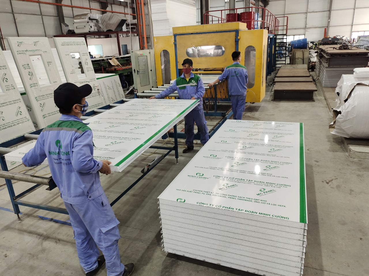 PANEL SỬ DỤNG TRONG PHÒNG SẠCH - CÔNG TY CỔ PHẦN CÔNG NGHỆ SẠCH MCC